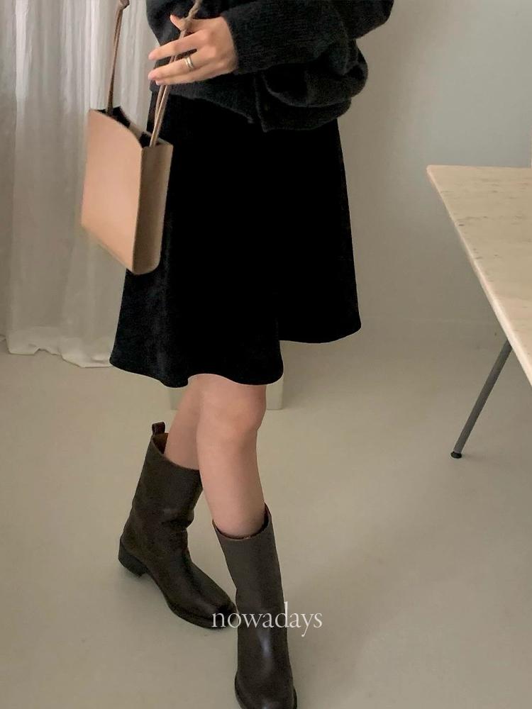 나우어데이즈 jinsim 진심 벨로티 스커트 A라인 플레어 벨벳 미니 치마 (2col)