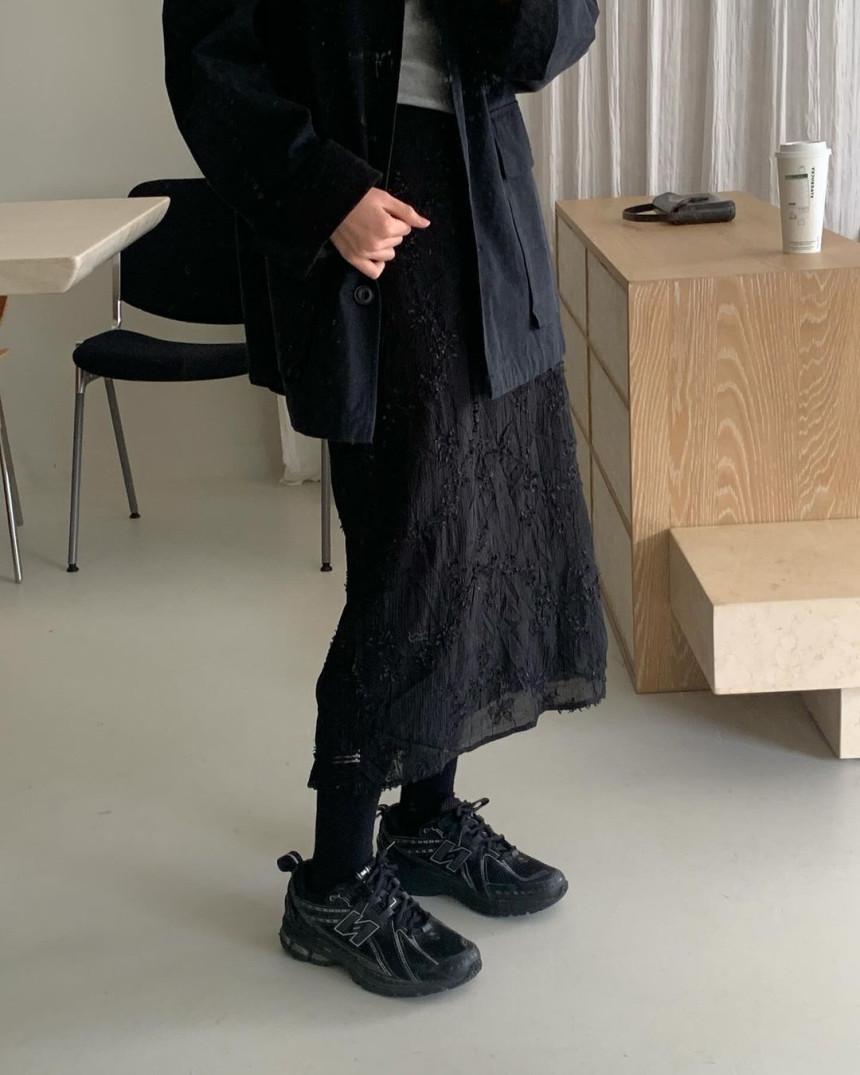 드노운 JINSIM 진심 가든 스커트 자수 H라인 롱 sk 2colors