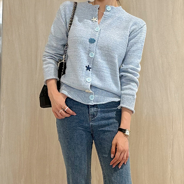 다미님 긴팔 가디건 라운드넥 유넥 긴소매 베이직 캐주얼 귀여운 교복 대학생 하객룩 여행룩 스판 겨울 니트 꽈배기 짜임 골지 무지 배색 체크 벌룬 퍼프 단추 하트 조개 폴리