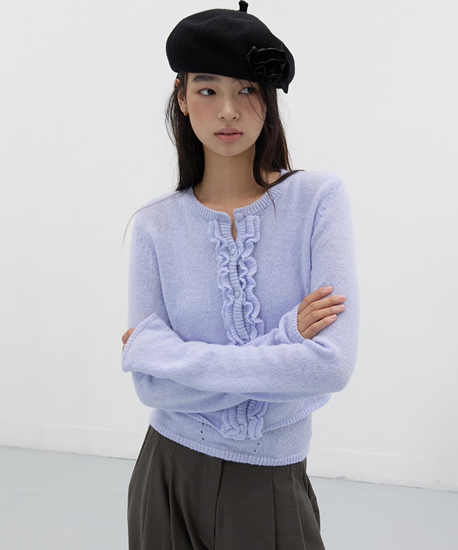 미치코런던 RUFFLE WOOL KNIT CARDIGAN SET LAVENDER BLUE