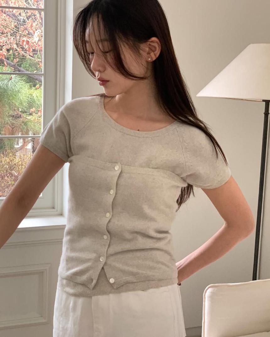 아파트먼트프라토 [JINSIM] 진심 린 버튼 탑 니트 뷔스티에 단품 (반팔니트 세트가능) (3color)