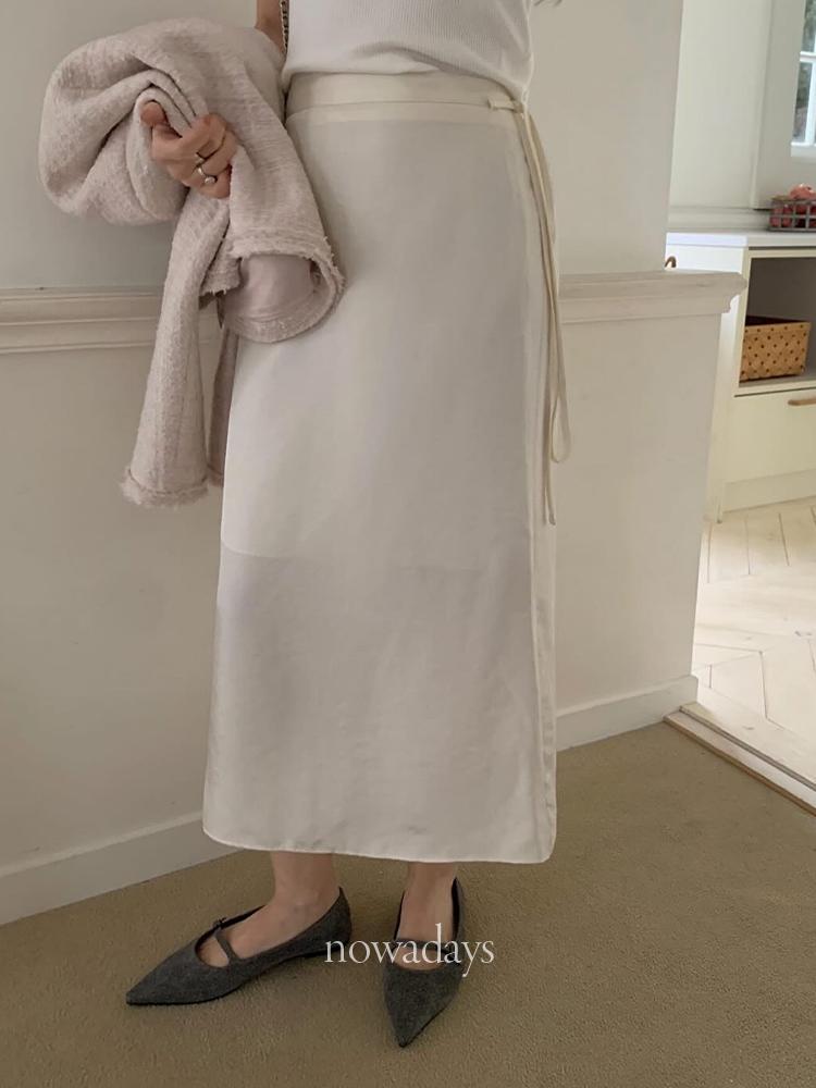 나우어데이즈 pyt 프리티영띵 슈아 사틴 스커트 밴딩 H라인 뒷트임 롱 치마 (2col)