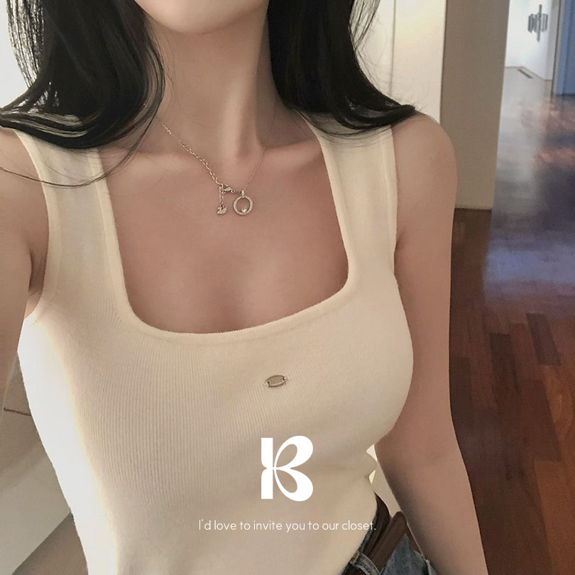 베이델리 [봄신상🌱][MADE/4color]유어 펜던트 스퀘어넥 니트 나시