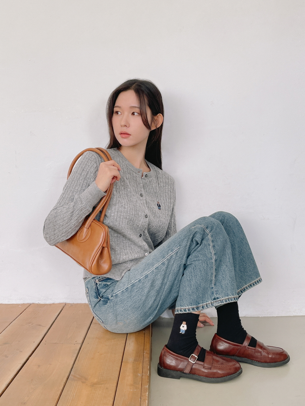 후아유 [인플루언서 PICK/25SS NEW] 스티브 하이게이지 울 케이블 가디건 / WHCKF1225F