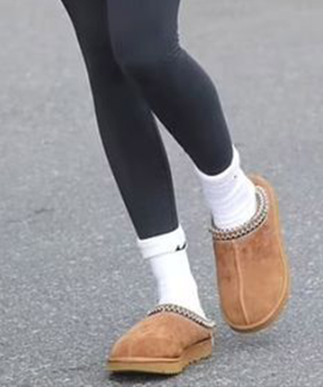 브릭맨션 (여성사이즈 225-245) 어그 UGG 타스만 K 2 스웨이드 털 슬리퍼 (1019066K-CHE)