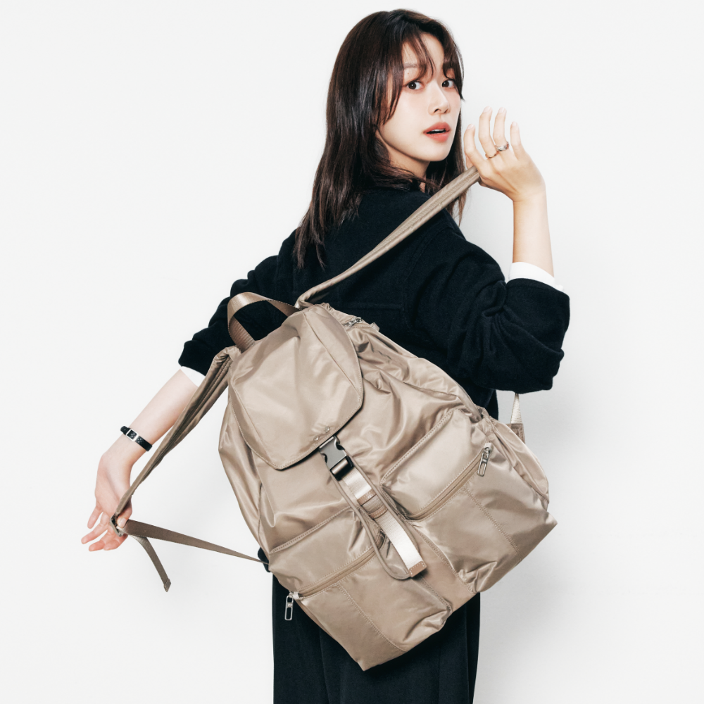리드볼트 [이주명 PICK] 릴리프 스티치 백팩 L_2Color/ 도난방지 RFID차단 여행가방